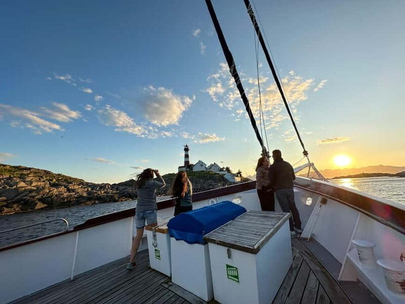 Tromsø: Midnight Sun Evening Cruise with Hot Tub - Key Points