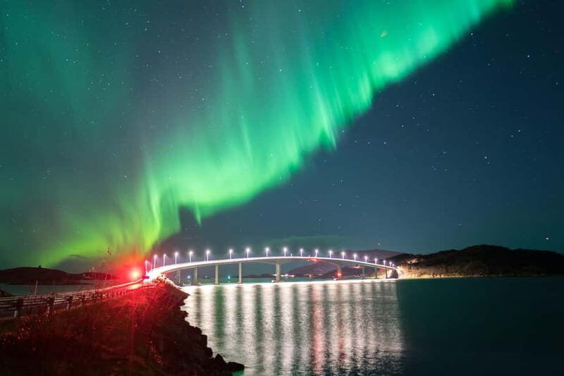 Tromsø: Northern Lights Hunt with Photographer - Key Points