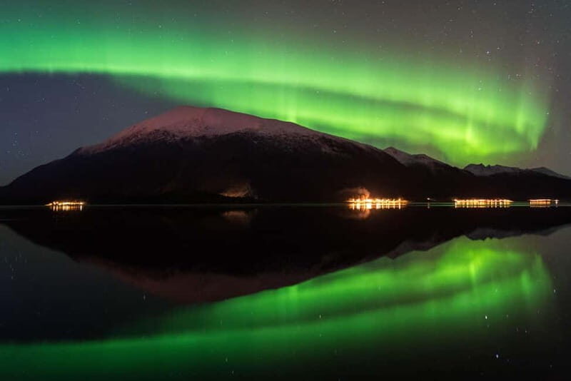 Tromsø: Northern Lights Hunt with Photographer - The Authentic Arctic Experience