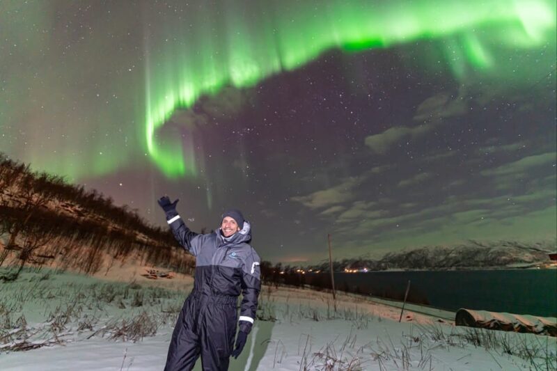 Tromsø: Northern Lights Tour w/Photo, Suits and Local Guide - The Experience You Can Expect