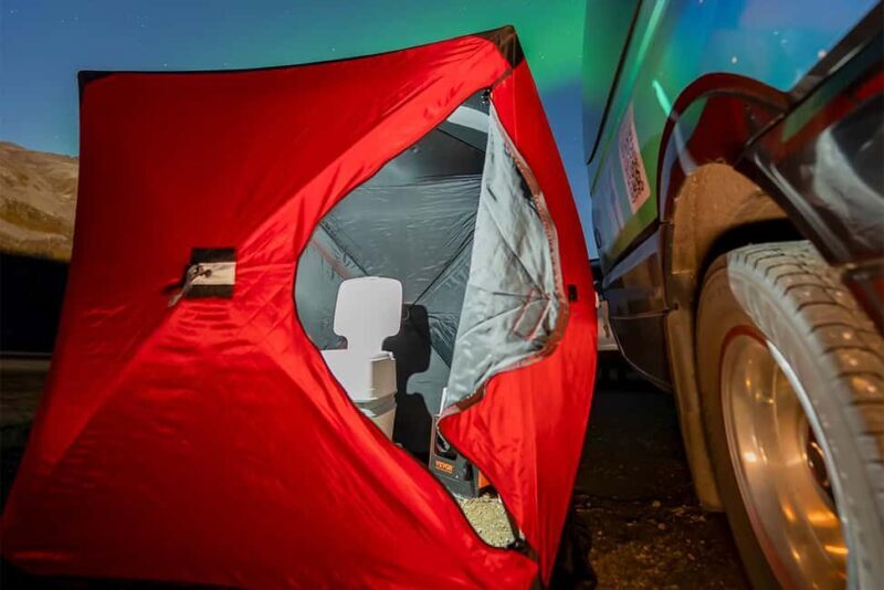 Tromsø: Northern Lights Tour with Photos, Hot Meal & Drinks - Final Summary