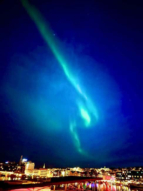 Tromsø: Northern Lights Tour with Photos & Snacks - An Authentic Arctic Adventure in Tromsø