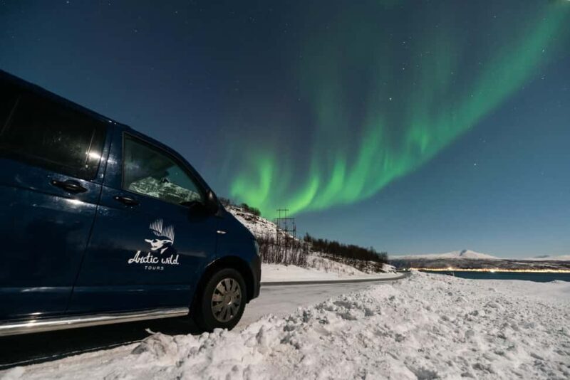 Tromsø: Small-Group Northern Lights Chase by Van with Photos - A Closer Look at the Northern Lights Tour in Tromsø