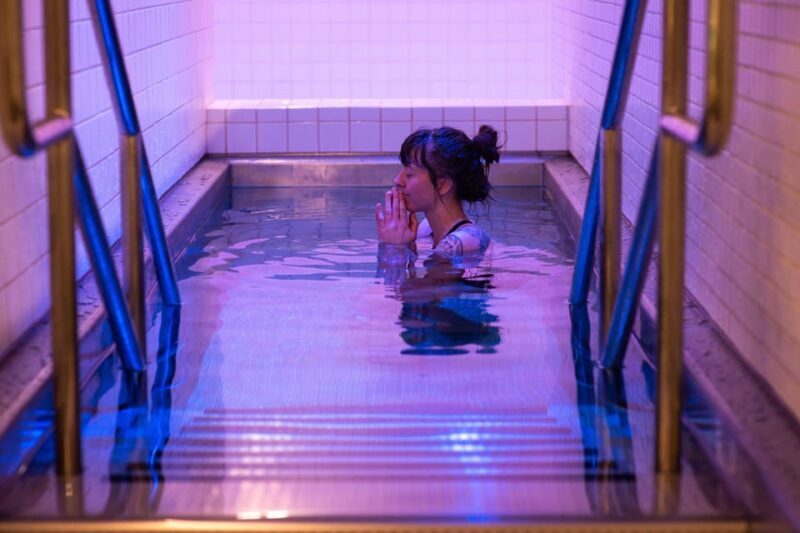 Tromsø: Spa/Pool with Bath, Sauna and Outdoor Heated Pool - Practical Tips for Visiting Tromsøbadet