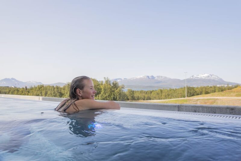 Tromsø: Spa/Pool with Bath, Sauna and Outdoor Heated Pool - FAQs