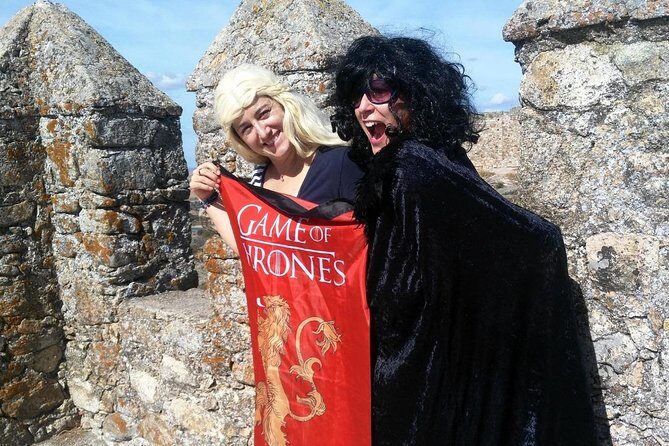 TRON OF THRONES GUIDED VISIT! We are not encyclopedias with legs! - Key Points