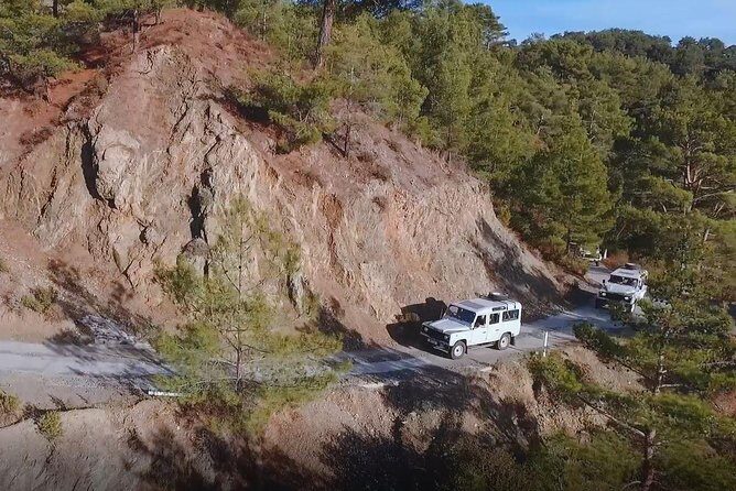 Troodos Mountains 4x4 Tour with Meze Lunch from Limassol - Exploring Lefkara Village