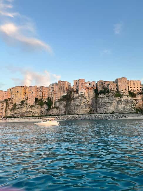 Tropea: tour in barca al tramonto con aperitivo - Authentic Experiences & Real Reviews