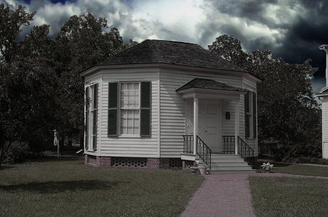 True Crime Tour of Fayetteville - FAQs