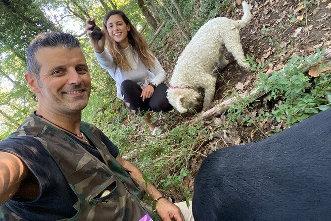 Truffle Hunting Experience Siena Tartufi - FAQs