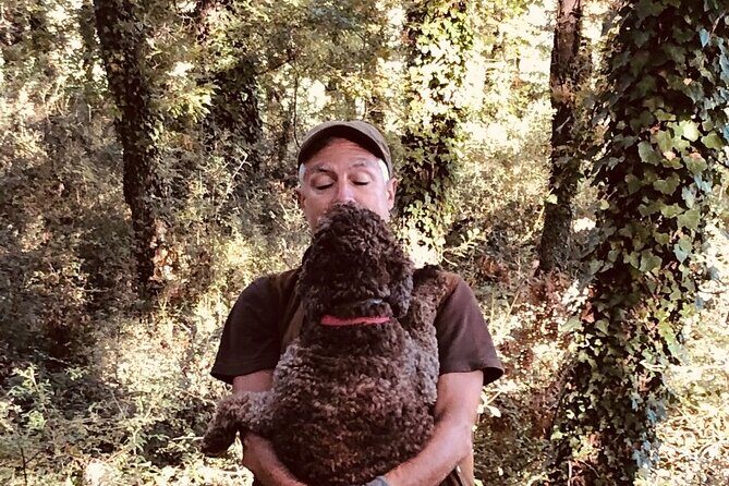 Truffle Hunting in Tuscany - FAQs about Truffle Hunting in Tuscany