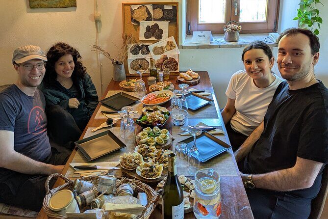 Truffle Hunting & Lunch halfway from Parma to Cinque Terre - An Overview of the Experience