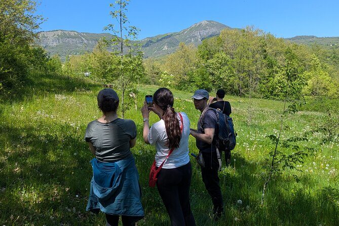 Truffle Hunting & Lunch halfway from Parma to Cinque Terre - FAQs