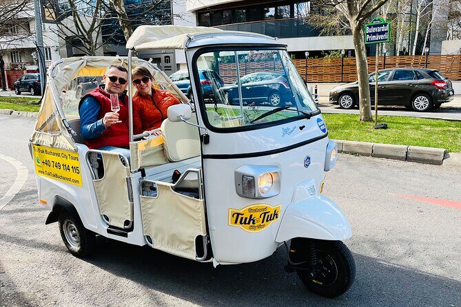 Tuk Tuk Bucharest Romantic Tour with miniBAR - Who This Tour Is Best For