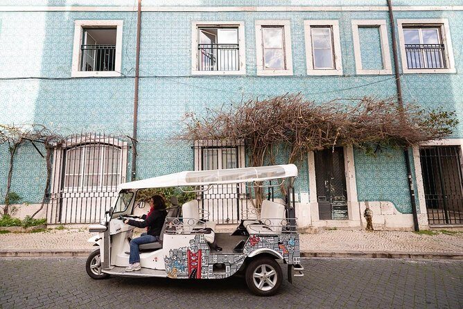 Tuk Tuk Tour in Lisbon's Old Town - Tram 28 - What Travelers Love About This Tour