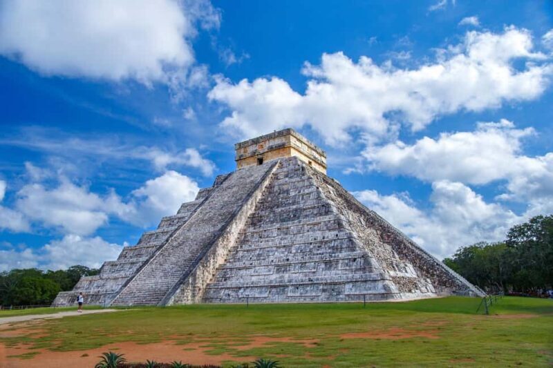 Tulum: Chichen Itza Guided Tour with Hotel Pick-up Included - Who Should Consider This Tour?
