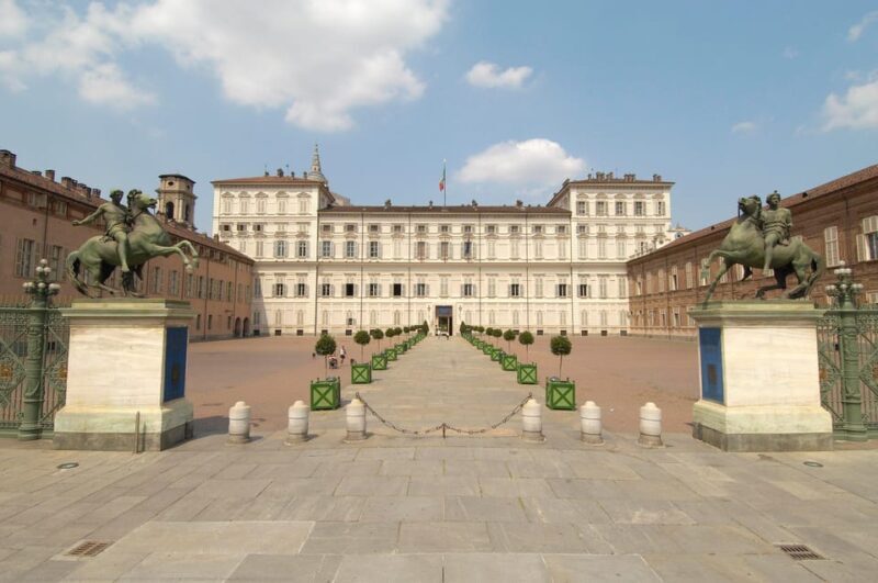 Turin: Entrance ticket for Palazzo Reale & audioguide - Key Points