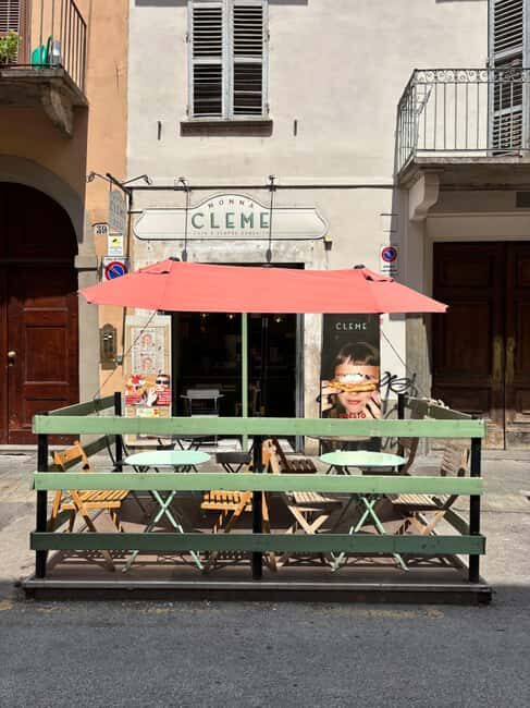 Turin: Tasting Friselle, Historic Pizzas, and Italian Wines - Authenticity and Guest Experience