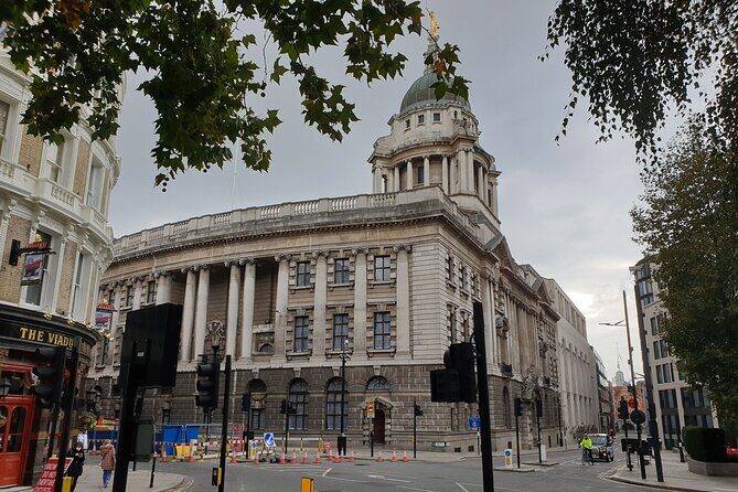 Turmoil, Templars & Oliver Twist London's Squalor and Splendour - FAQs