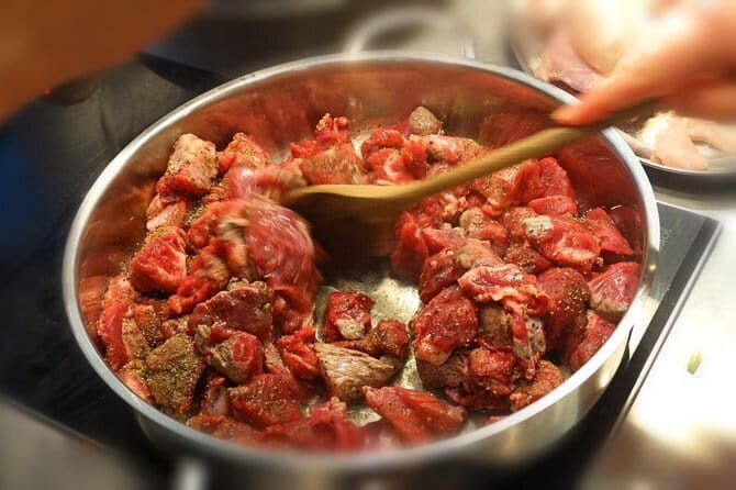 Tuscan Cooking Class and Dinner in Florence - What the Experience Offers in Terms of Value