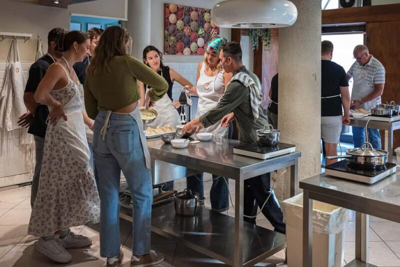 Tuscan Cooking Course with Florence Central Market Visit - Key Points