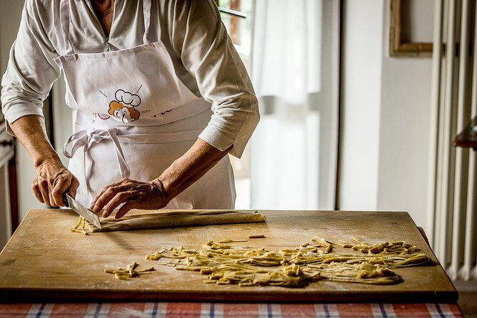 Tuscan Pasta & Wine Experience in San Gimignano: Cook & Taste - Discovering the Essence of the Experience