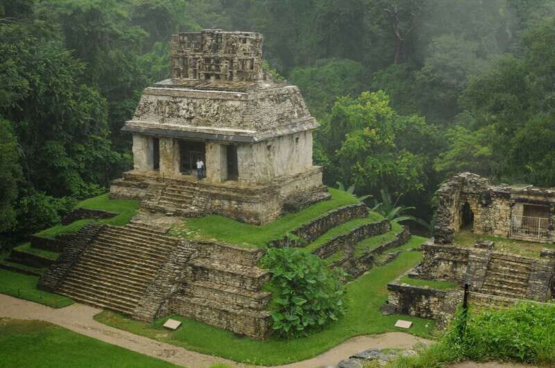 Tuxtla Gutierrez: Palenque Ruins Day Tour with Breakfast - Key Points
