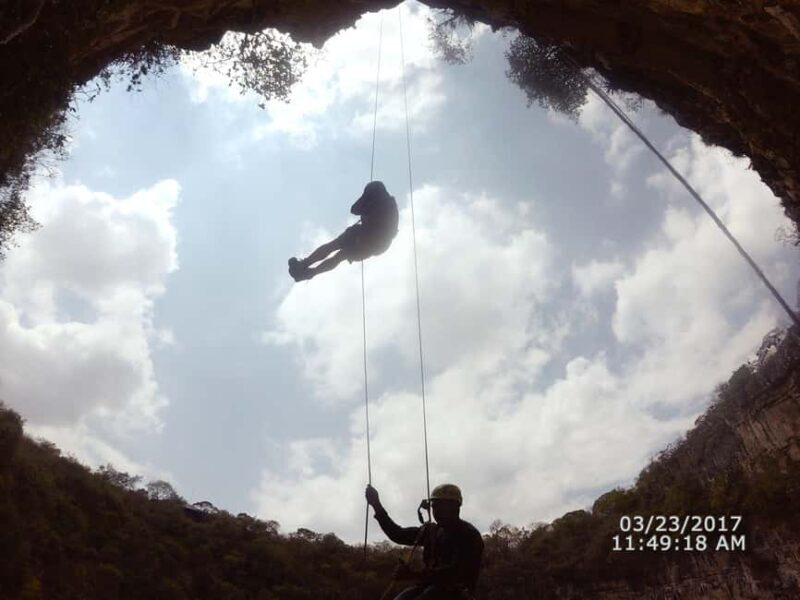Tuxtla Gutiérrez: Sinkhole of Parrots Full-Day Rappel - FAQ