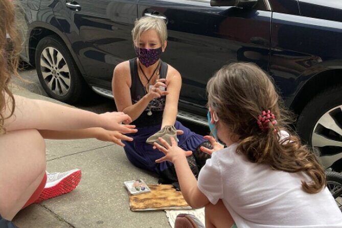 Twilight Tour- Hauntings for Tweens (8 - 12 y.o.) - An In-Depth Look at the Tour Experience