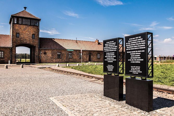 Two Day Trip to Auschwitz Birkenau and Wieliczka Salt Mine - Exploring the Auschwitz-Birkenau Experience
