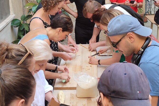 Typical Apulian Orecchiette Cooking Class + Dinner included and Wines - The Setting: Why It Matters