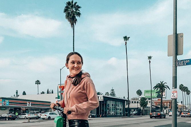 Ultimate Hollywood History Walking Tour in Los Angeles - See All Theaters - Exploring Hollywood’s Iconic Sights in Just Two Hours