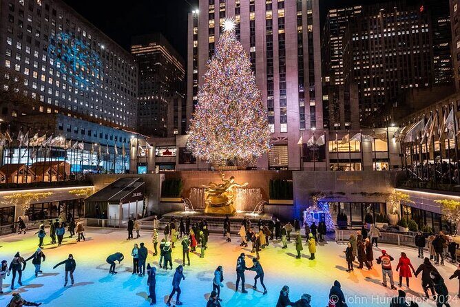 Ultimate NYC Christmas Lights At Night Walking Tour - Key Points