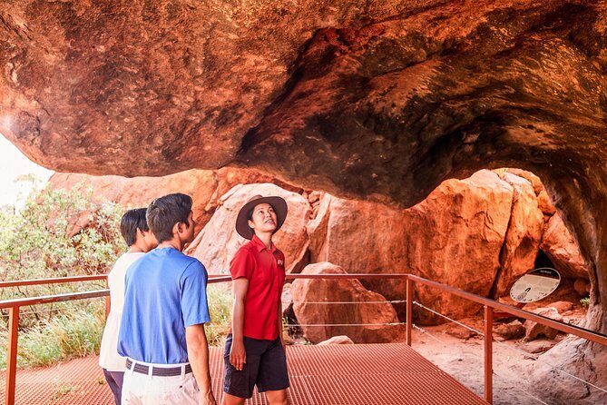 Uluru Morning Guided Base Walk - Key Points