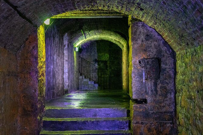 Underground Vaults Walking Tour in Edinburgh Old Town - The Sum Up