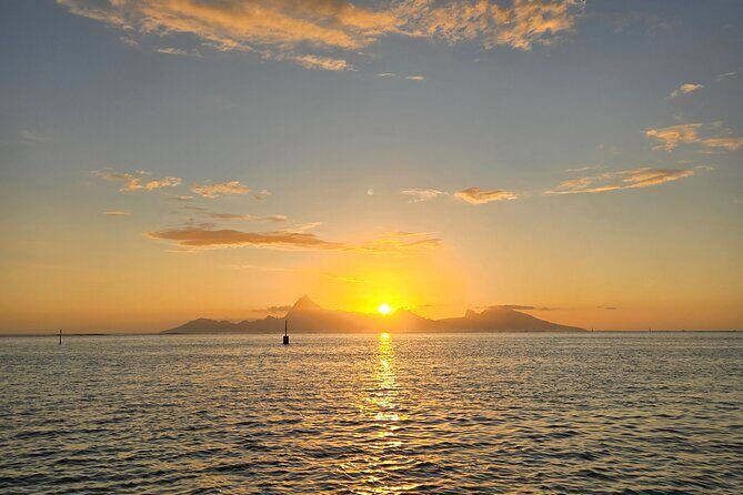 Unforgettable sunset against Moorea - FAQ