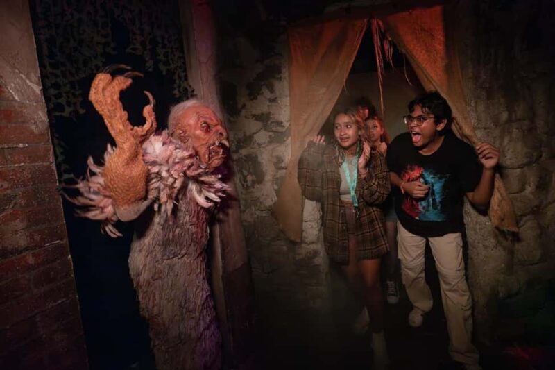 Universal Orlando Resort: Halloween Horror Nights - An In-Depth Look at Halloween Horror Nights