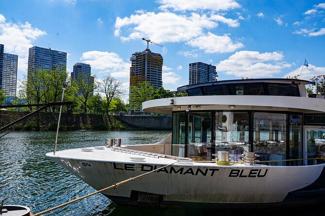Unlimited brunch cruise on the Seine - Practical Details and Considerations