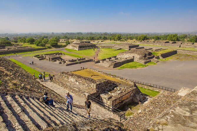Unlock Teotihuacan Pyramids: Private Tour & Delicious Local Lunch - FAQs