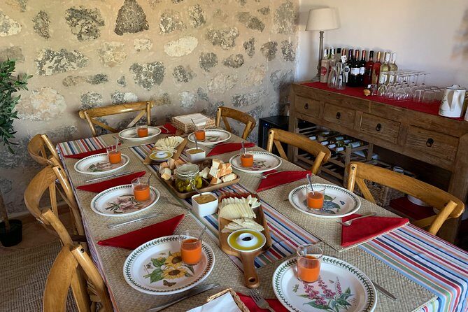 Unspoiled Spain: Food & Wine Tasting for Foodies & Nature Lovers - Discovering La Mancha: An Authentic Slice of Spain