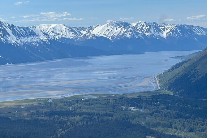 Up to 5 Person Private Anchorage to Seward / Seward to Anchorage - A Closer Look at the Experience