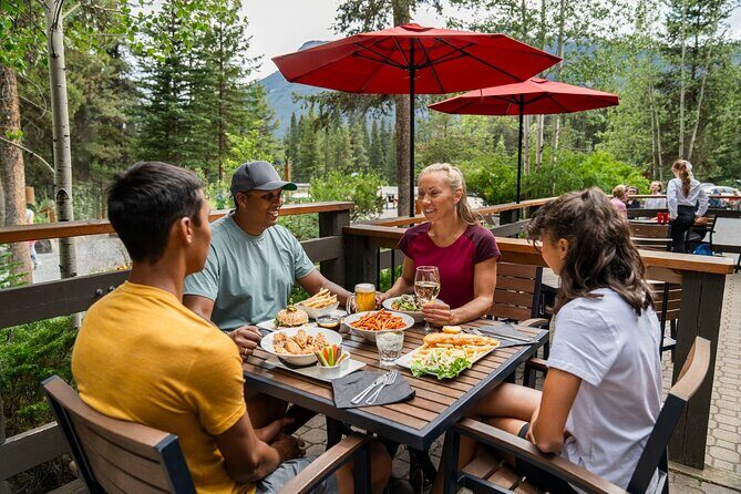 Up to 6 Guests Private Tour Lake Louise and Icefield Parkway - Discover the Beauty of the Rockies with a Private Lake Louise and Icefield Parkway Tour