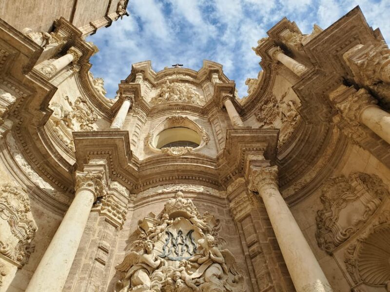 Valencia: Cathedral, St Nicholas, and Lonja de la Seda Tour - Key Points
