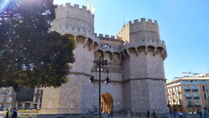Valencia: City Walking Tour with Top Attractions - ITALIAN - Practical Tips for Your Tour Experience