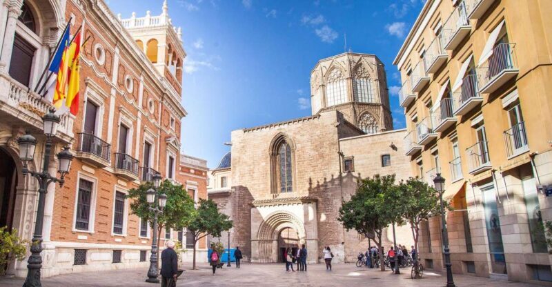 Valencia: Essentials and World Heritages Sites Walking Tour - The Value of a Guided Tour in Valencia