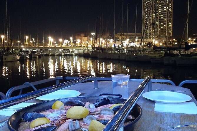 Valencia Evening Cruise with Dinner and Drinks - Key Points