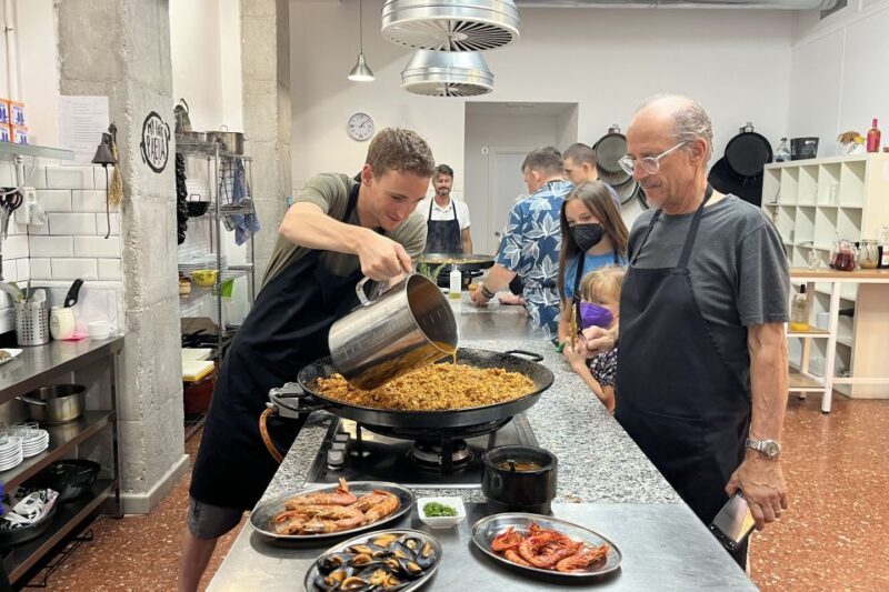 Valencia: Evening Guided Paella Workshop, Tapas, and Drinks - The Sum Up