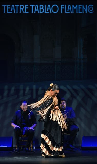 Valencia: Flamenco Show TEATRE TABLAO FLAMENCO in Teatro Talia - The Experience: Beyond the Basics