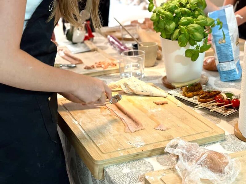 Valencia: Fresh Pasta Workshop with Lunch/Dinner in the Center - Frequently Asked Questions