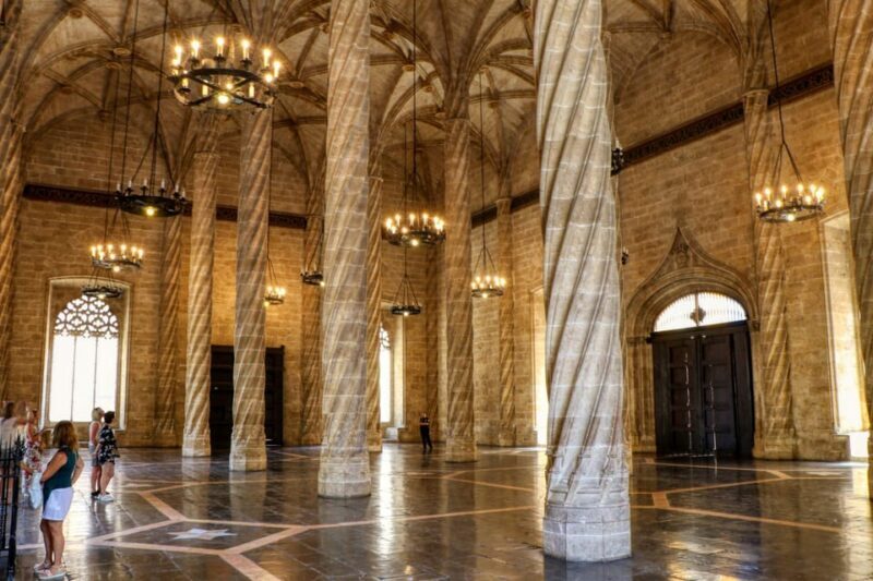 Valencia Highlights Half-Day Private Tour with Local Tasting - Key Points